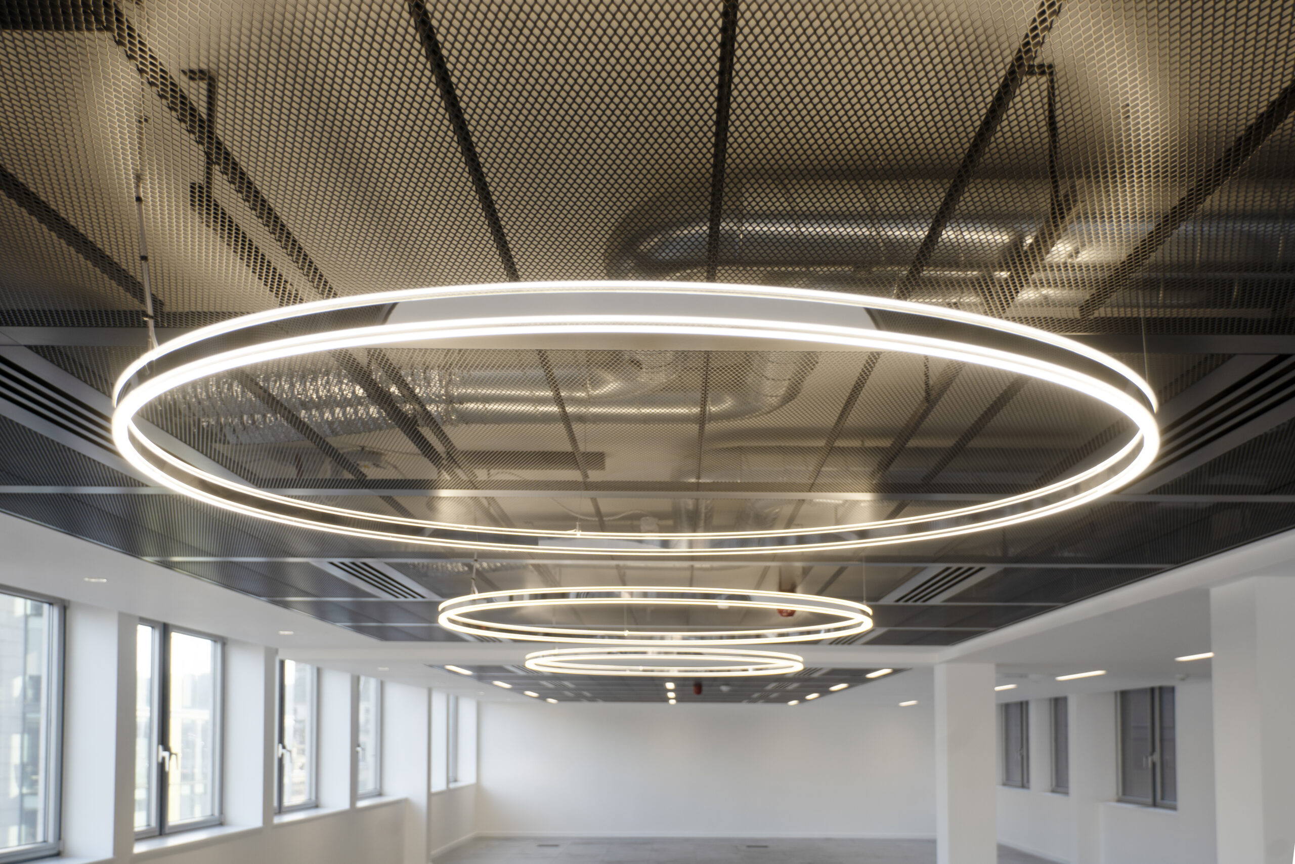 Using energy efficient lighting effectively - Estilo Interiors